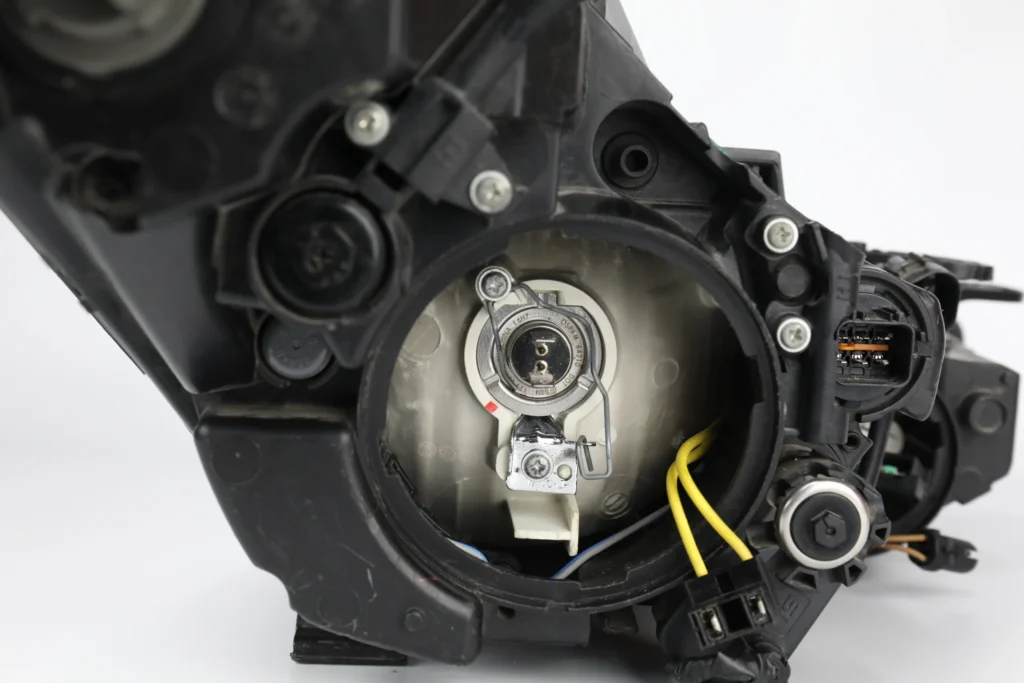 How to Change a Car Headlight Bulb Quickly and Safely - NAOEVO